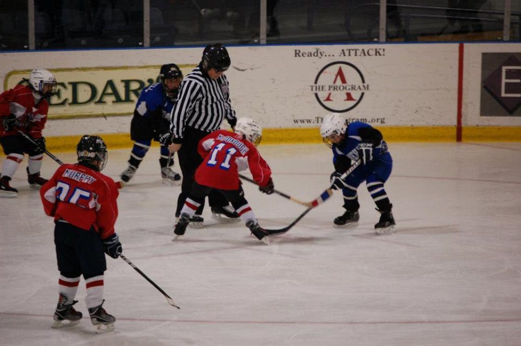 Tewksbury Redmen Mites Hockey Team Runs Win Streak to 6, Beats Stoneham ...
