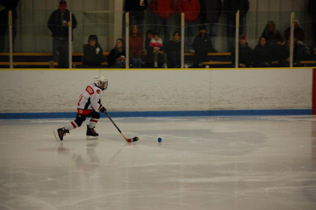 Tewksbury Redmen Mites Hockey Team Advances to Championship Game with a ...
