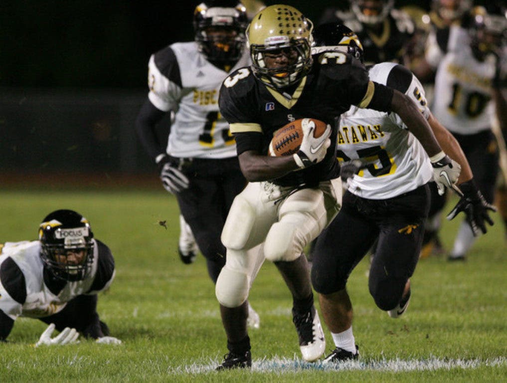 SBHS Football Star Harper Looks to Continue Success at University of ...