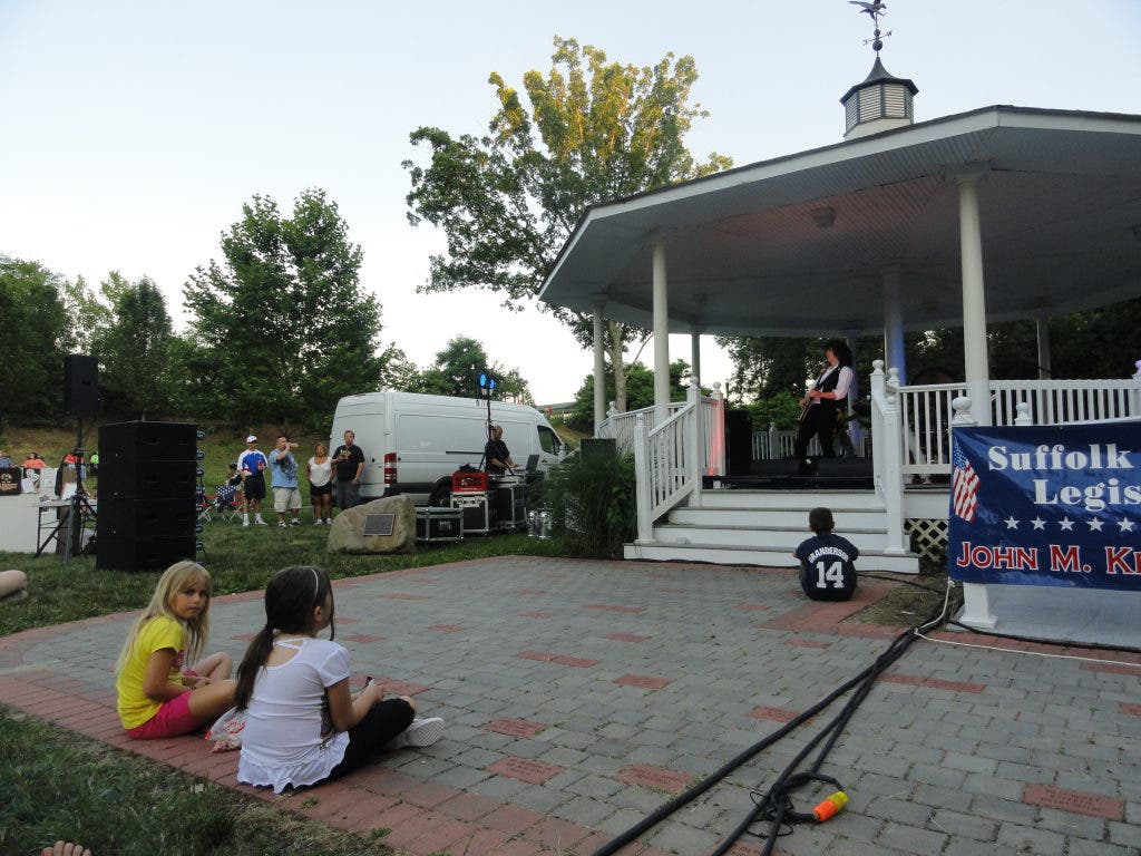 Smithtown Notebook: Concert Series Begins, Sen. Flanagan Explains Vote ...