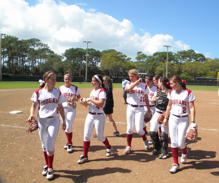 USF Softball Series wraps up its first weekend with an exciting finish ...