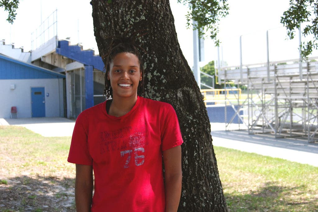 Land O' Lakes Track Star Nicole Woodard: Better Than She Normally Is ...