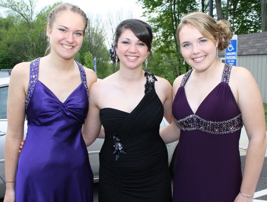 'A Sunset of Dreams' as Tolland High School Celebrates Prom 2011 ...