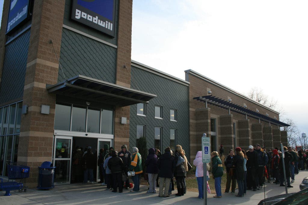 Driver's Goodwill Book Signing Catches Big Crowds | Wauwatosa, WI Patch
