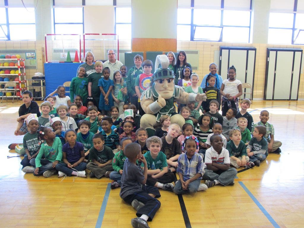 Sparty Visits Poupard, Reads to Students | Grosse Pointe, MI Patch