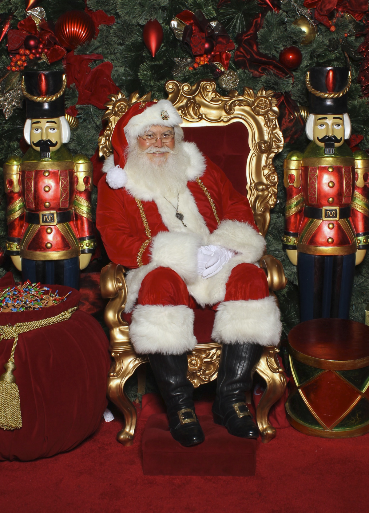 No Waiting In Line: Santa Accepting Reservations At Temecula Mall ...