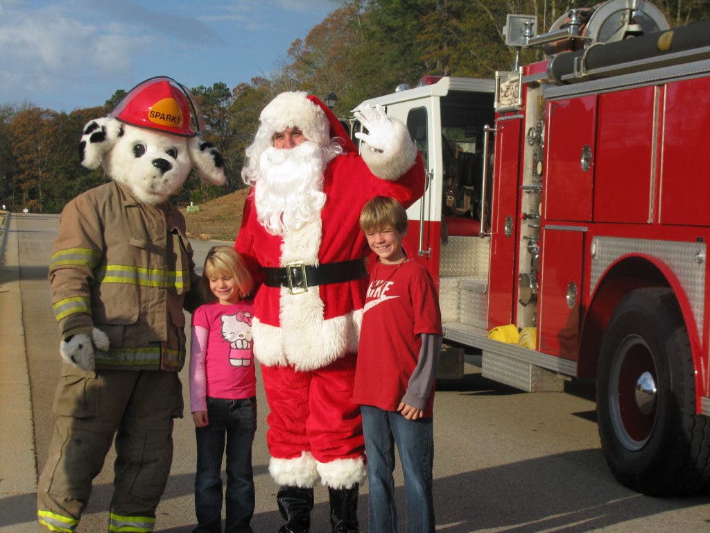 Winder Fire Department Collecting Toys for Children in Need | Barrow ...