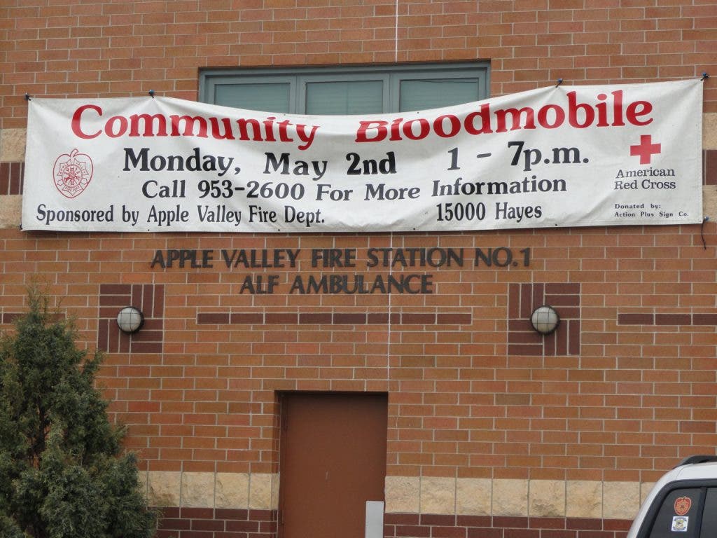 Photos: Apple Valley Fire Department Draws From Community For Blood ...