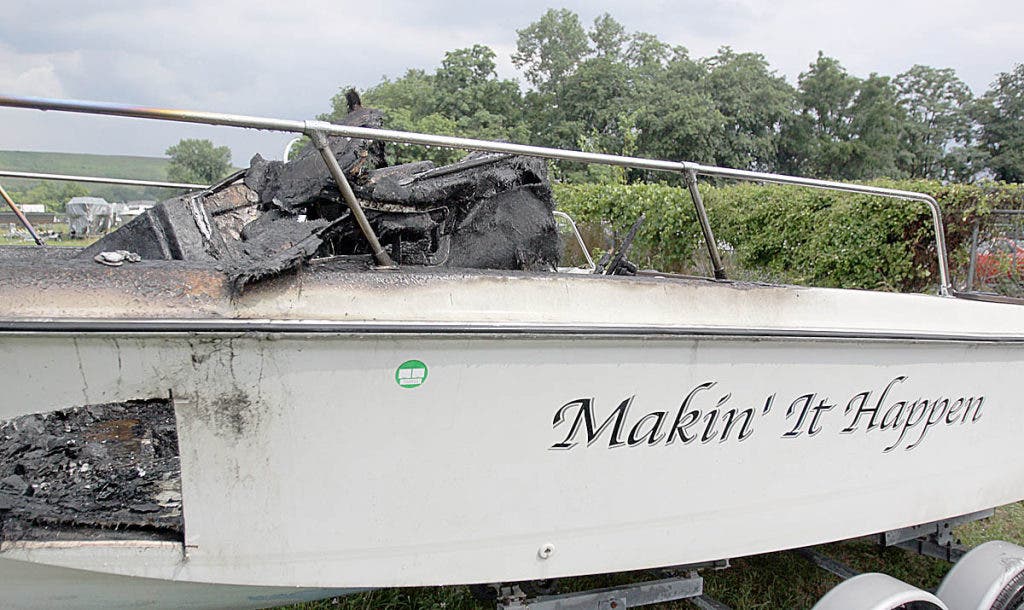 Official: Lightning Strike Cause Of Boat Fire In Tullytown | Levittown ...