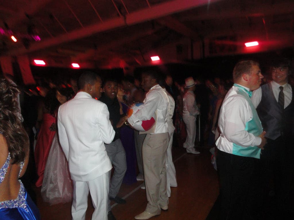 Pennsbury Prom: Show Us Your Prom Photos! | Levittown, PA Patch