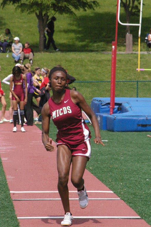 Zeke Elliott, Amos Bartlesmeyer Shine at Skippy Keefer Relays | Ladue ...
