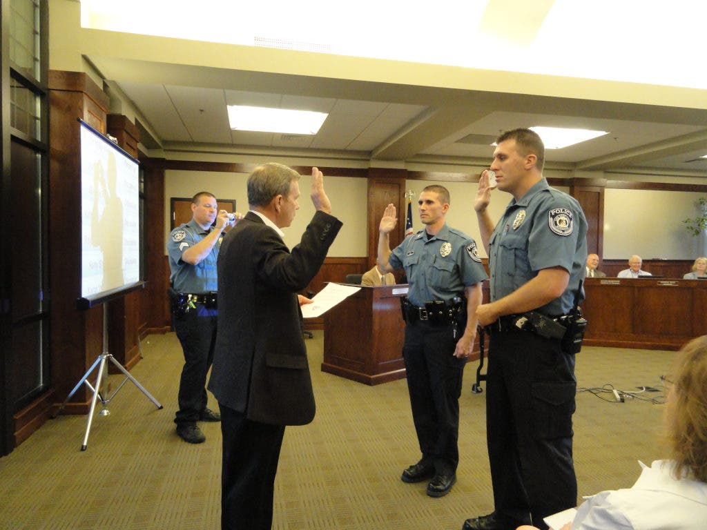 New Lake Saint Louis Police Officers Sworn In | Wentzville, MO Patch