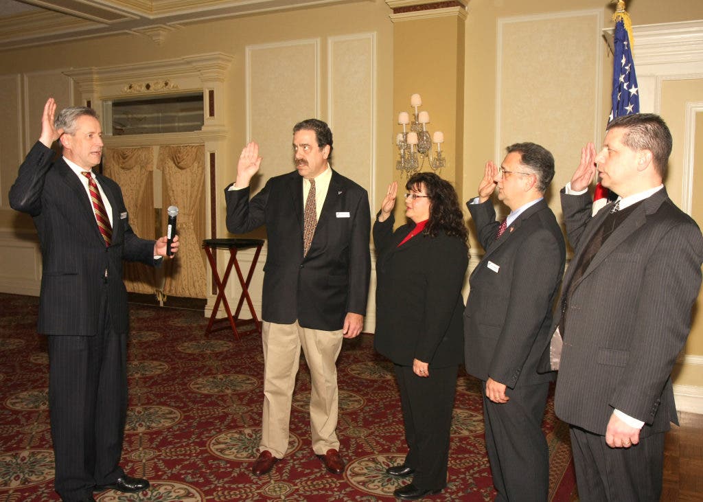 Greater New Hyde Park Chamber of Commerce Installs New Members | New ...