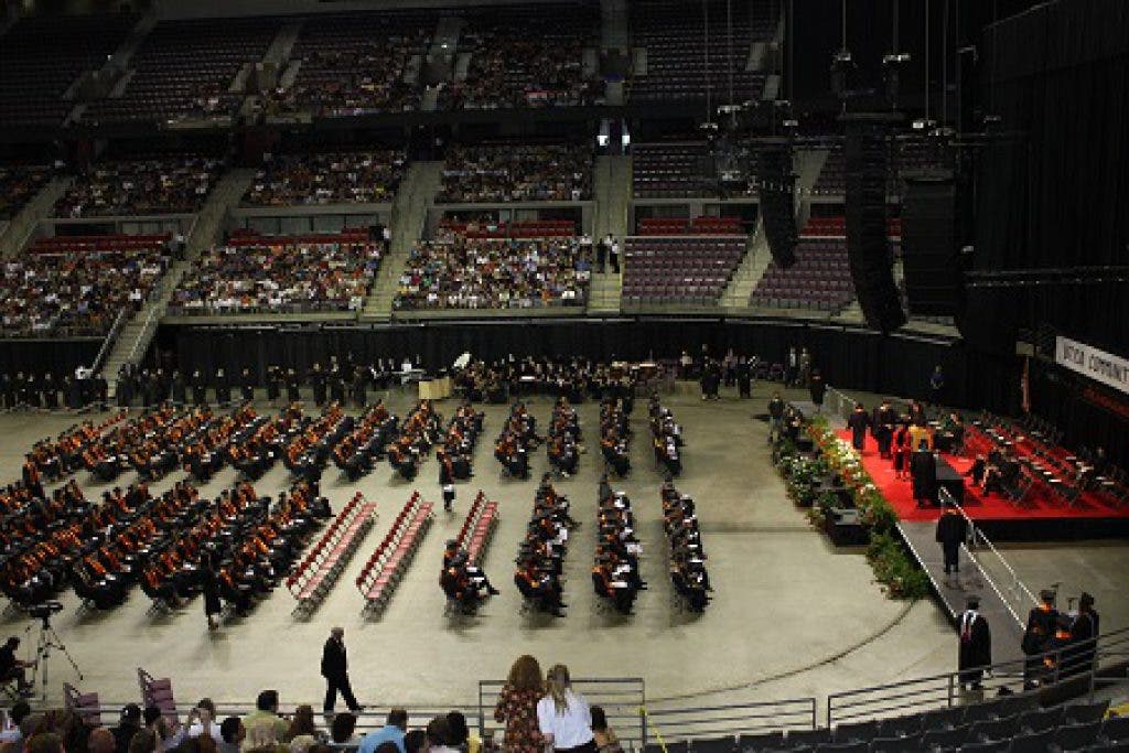UHS graduates vow to make the world "their house" | Shelby, MI Patch