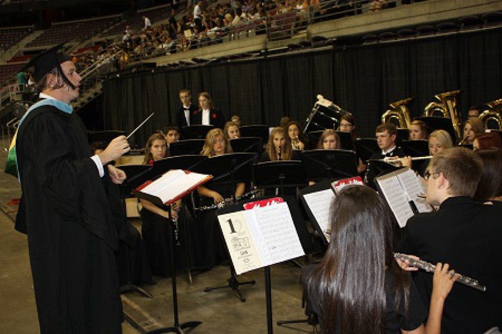 UHS graduates vow to make the world "their house" | Shelby, MI Patch