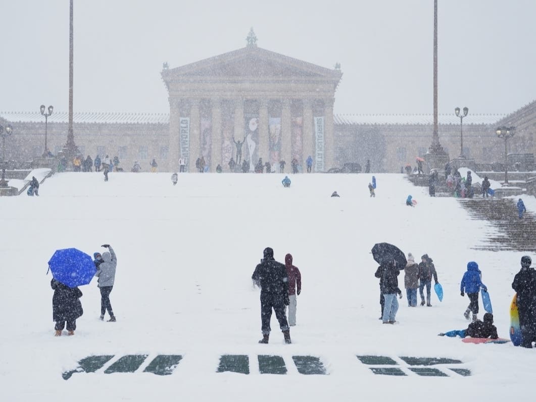 VIDEOS: Hundreds Sled Down The Philly Art Museum In The Snow ...