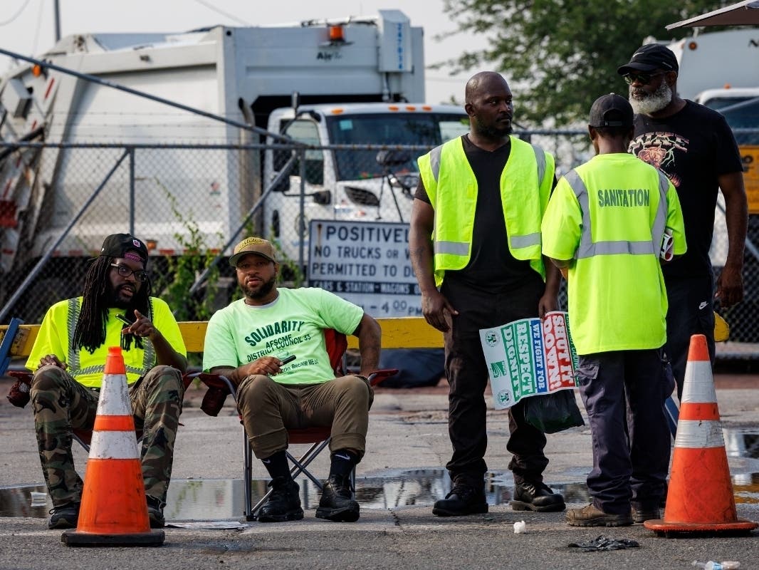 Latest Details On Philadelphia's Response To District Council 33 Strike ...