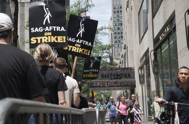 Movie and TV Stars Walk The Picket Line: Actors' Strike In Photos | Los ...