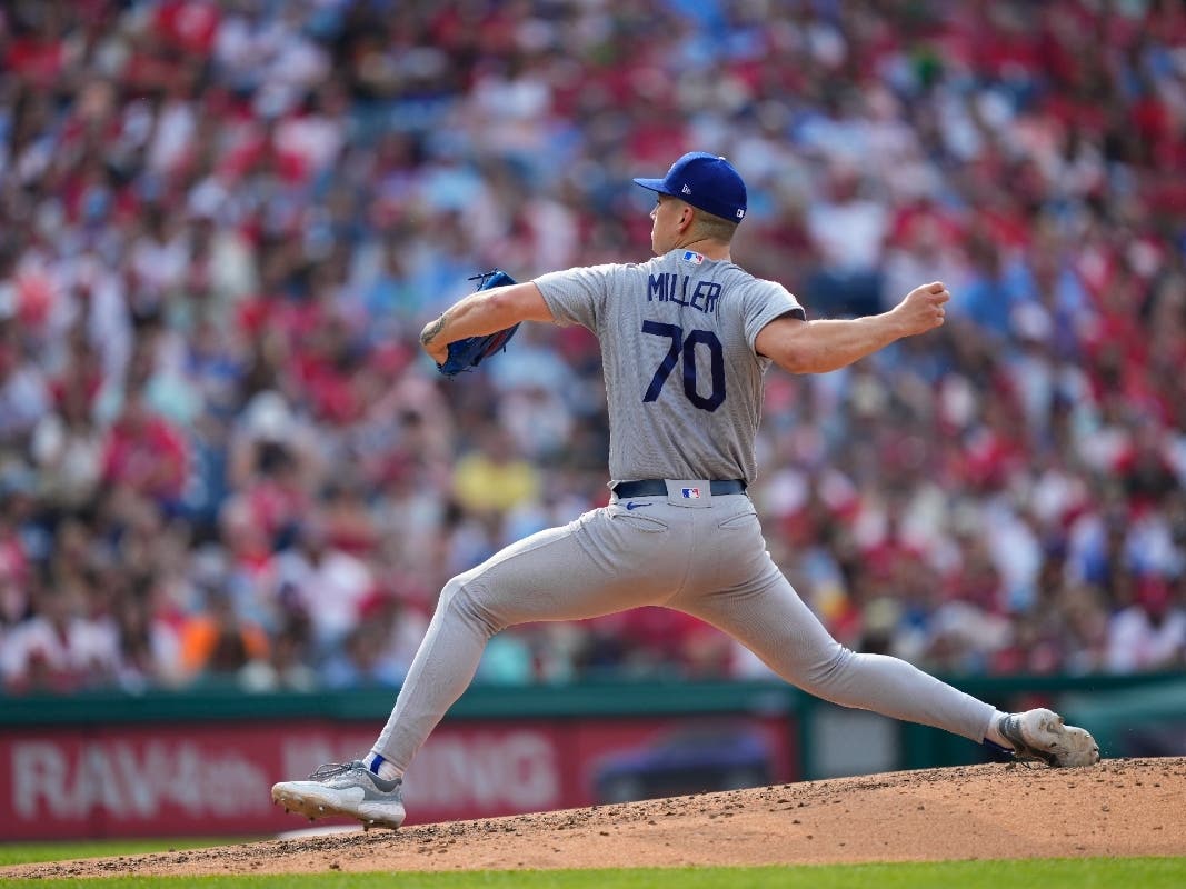Dodgers Pitcher Hit in the Head With 105 MPH Ball In Spring Training ...