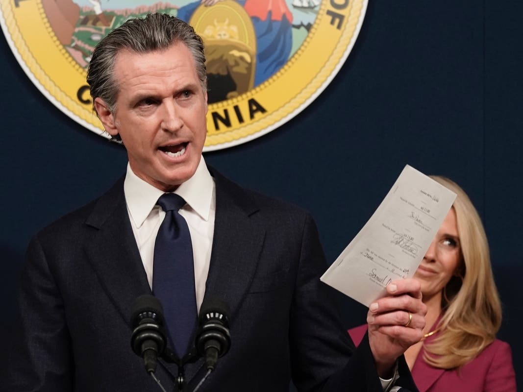 CA To Mandate Employers To Disclose Pay Scale Ranges Across