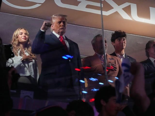 Trump Booed By MSG Crowd Before NBA Finals Game, Later Caught Falling ...