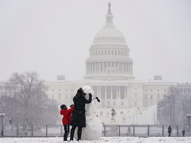 OPM Changes Operating Status For DC Federal Employees On Monday ...