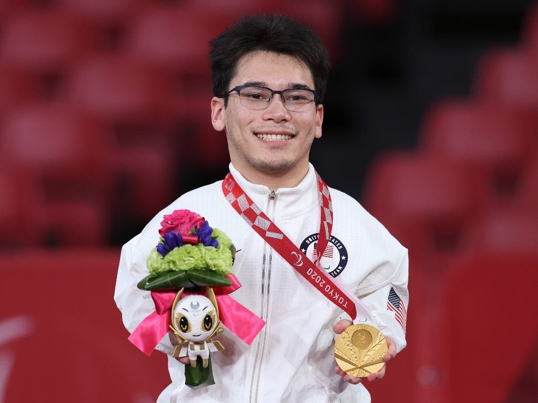 Lakeville Paralympian Seidenfeld Wins Gold In Table Tennis | Apple ...