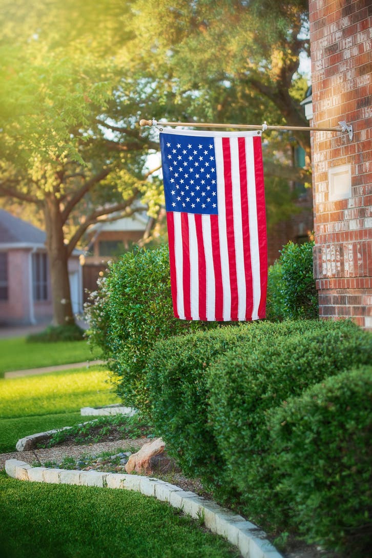 Memorial Day Flag Etiquette: Here's What You Need To Know | Across ...