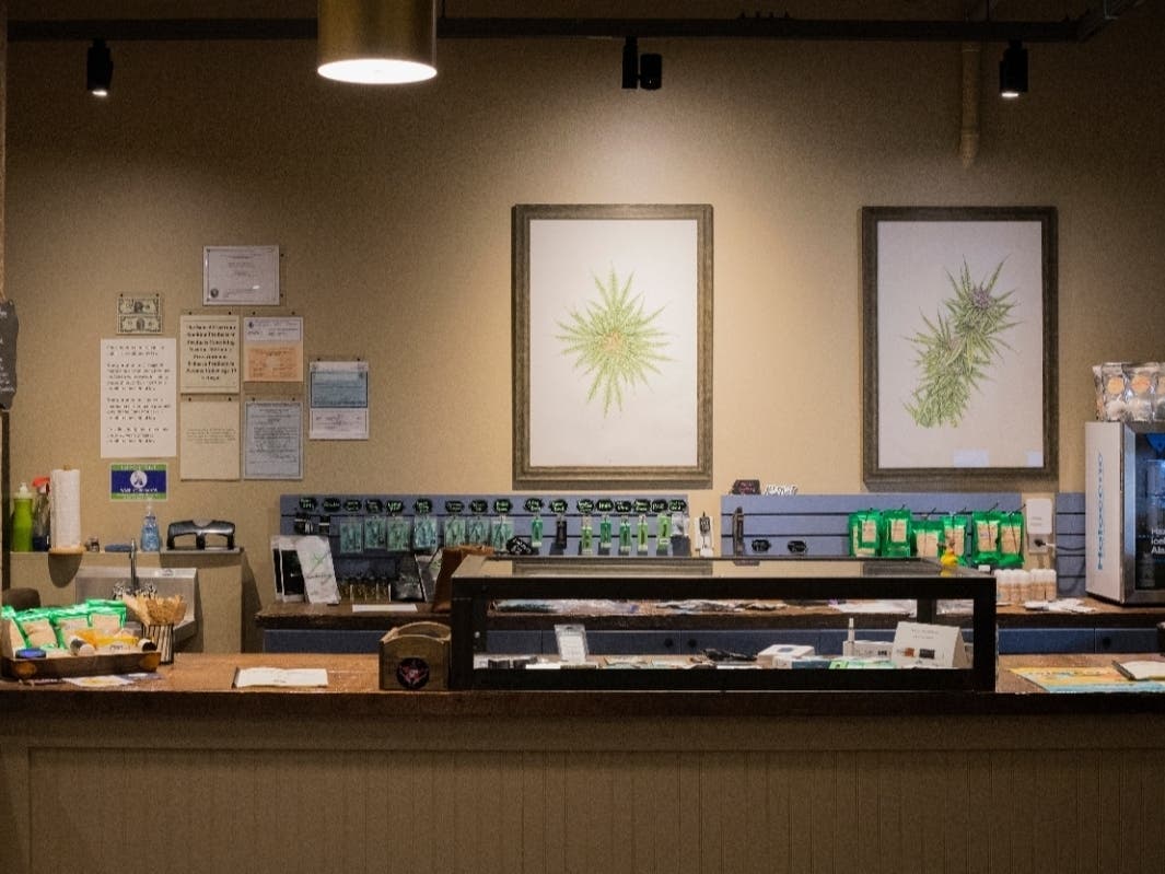 Illinois To Issue 75 Cannabis Dispensary Licenses In Coming Weeks ...