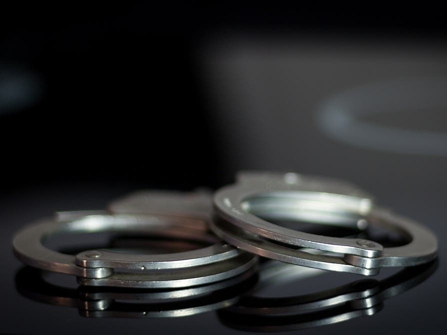Fredericksburg Police Arrest 18-Year-Old In Robbery At Knifepoint ...
