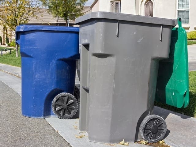 davidson-releases-holiday-hours-trash-and-recycling-schedule