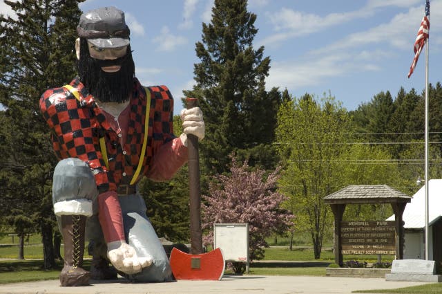 5 MN Road Trips: Explore North Shore, Giant Sculptures, Haunted Places ...