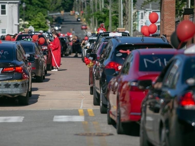 Manchester High School 2020 Grads Saluted With Parade | Manchester, CT ...