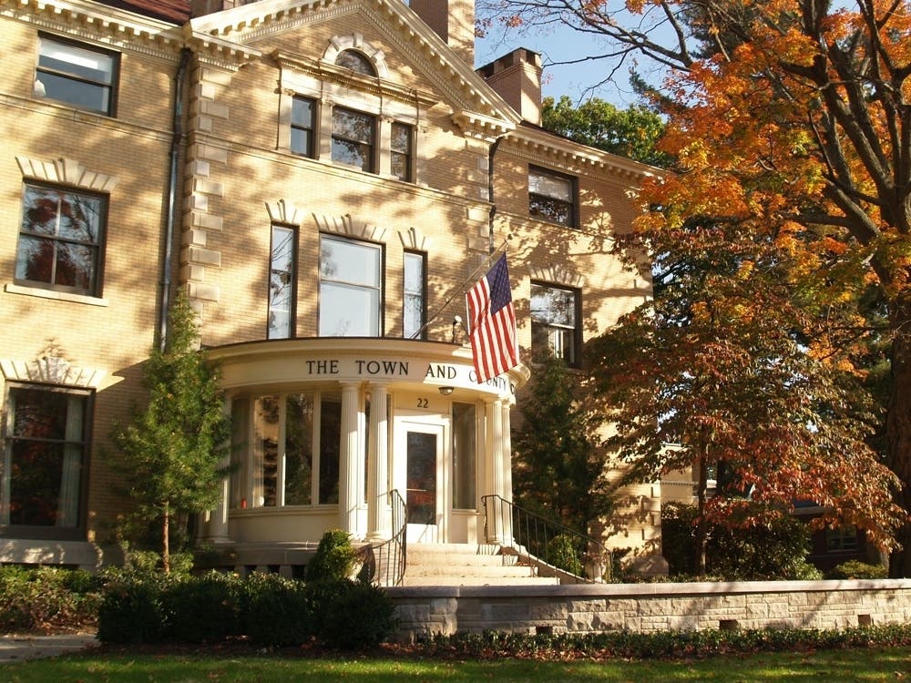 Familiar Hartford County Chef New Exec At Town & County Club | Greater ...