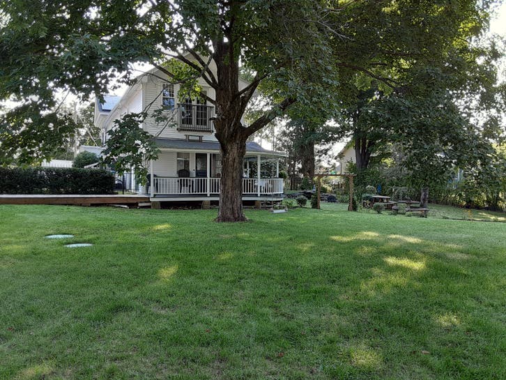 The Tolland Inn: A Tour Of The Historic Home On The Tolland Green ...