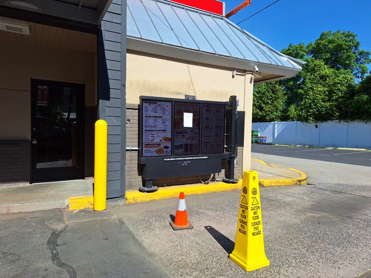 Plumbing Issues At Location In Manchester Temporarily Knock Burger King ...