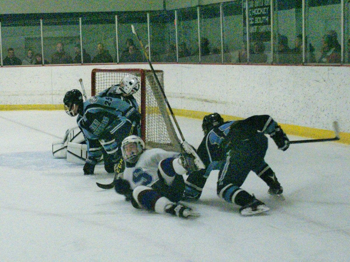 PHOTOS: East Catholic at Enfield Ice Hockey Jamboree | Manchester, CT Patch