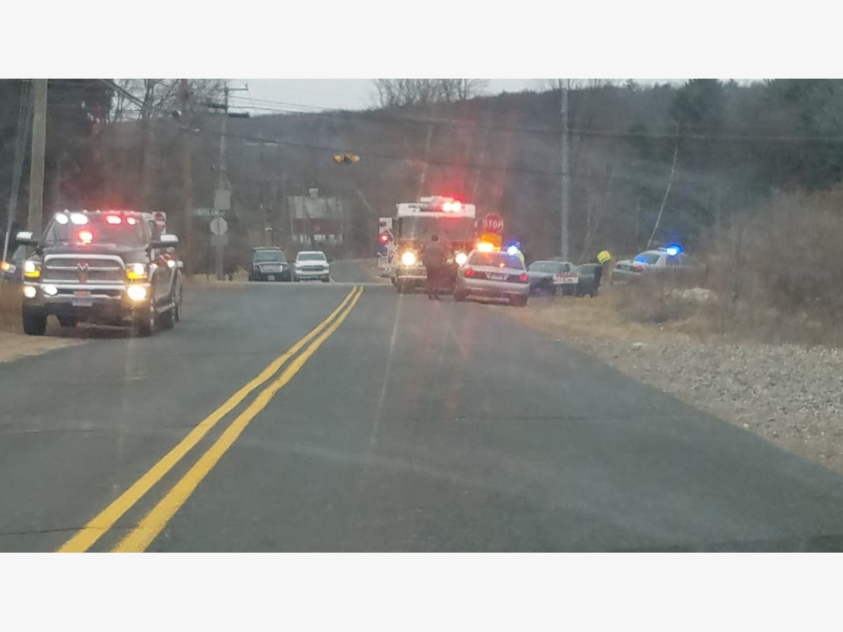 2-Vehicle Crash Snags Traffic on Route 140 in Ellington | Ellington, CT ...