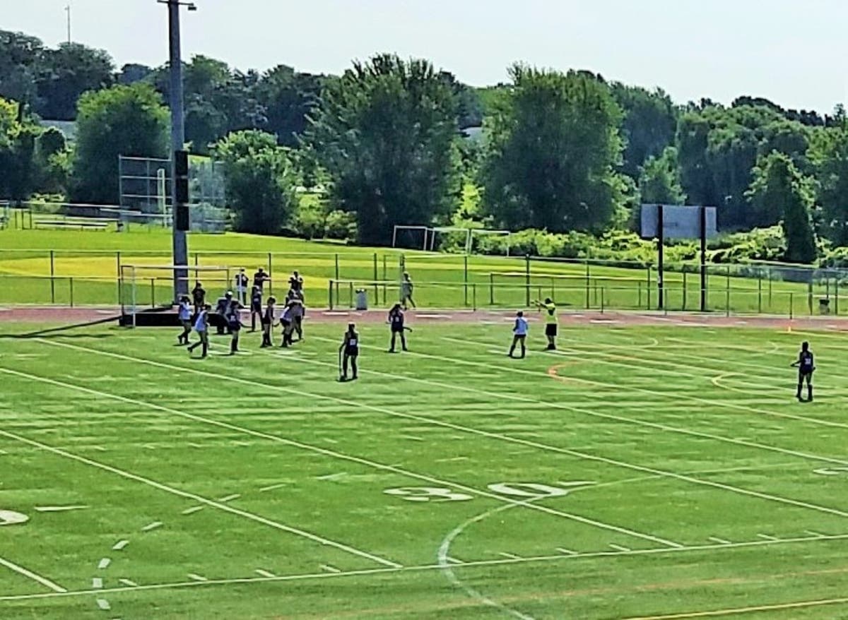 Haddam-Killingworth Plays In Field Hockey Memorial [PHOTOS] | The ...