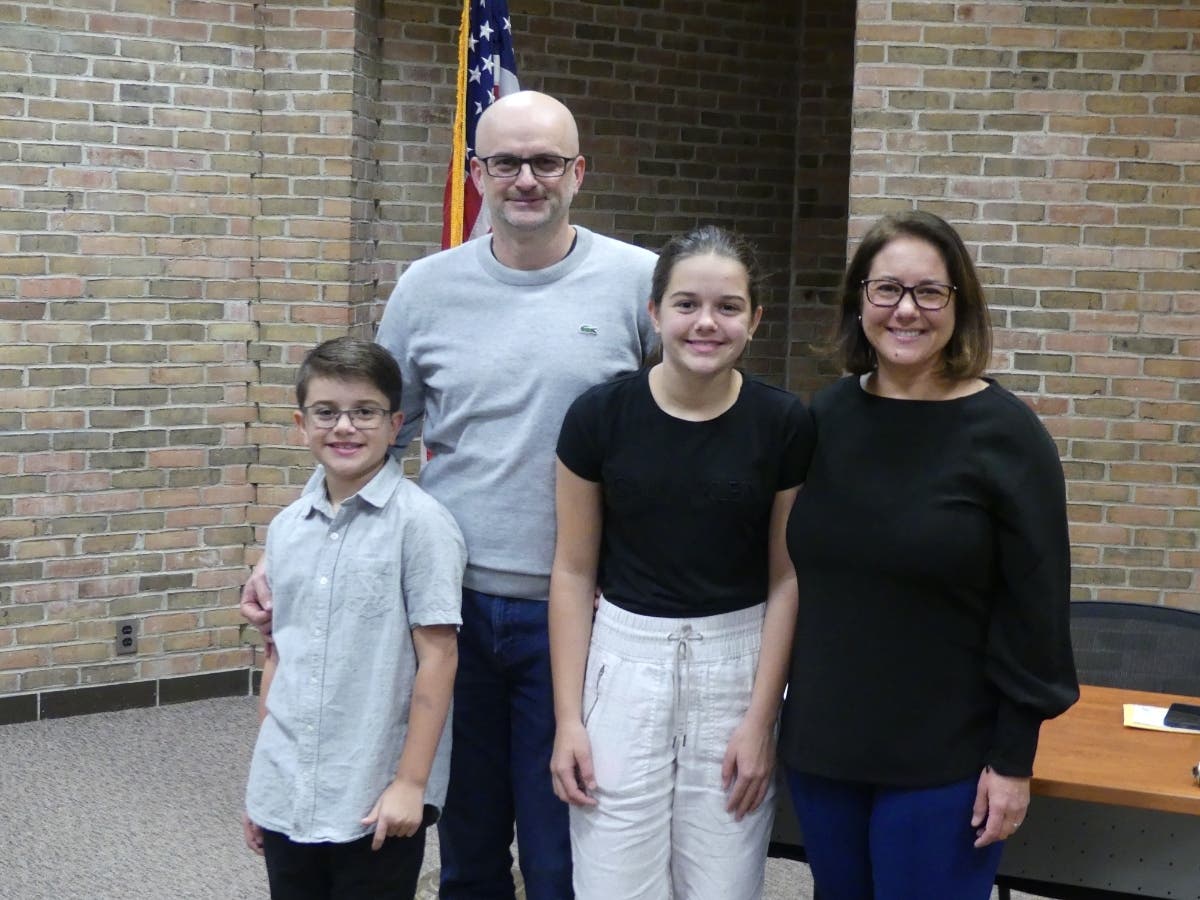 Troy School District Welcomes, Swears in New Board Trustees | Troy, MI ...