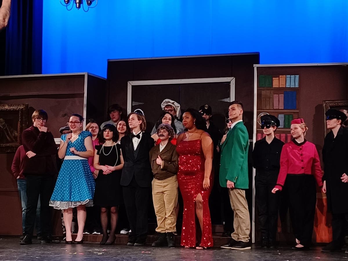Theater Review Clue On Stage By Woodland High School Drama Dept