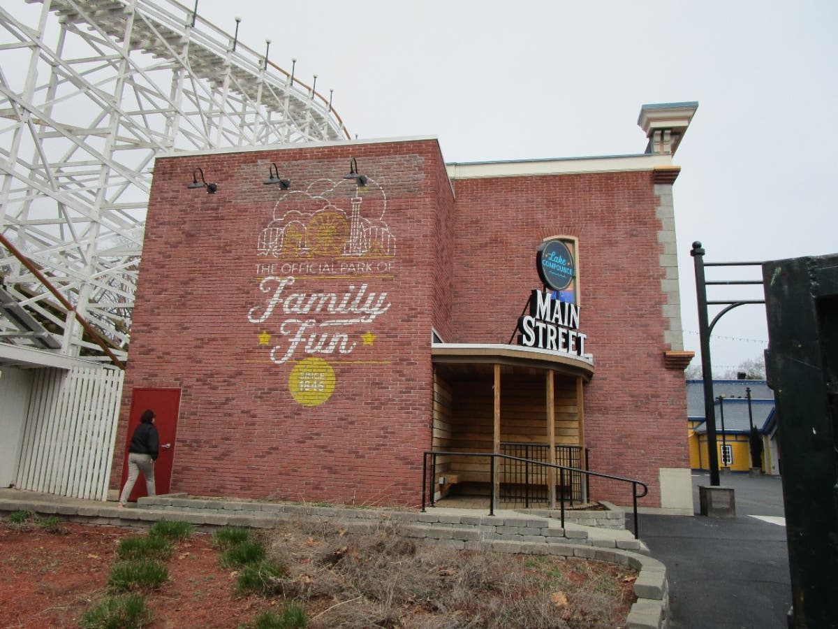 Lake Compounce Amusement and Water Park is readying for Opening Day ...