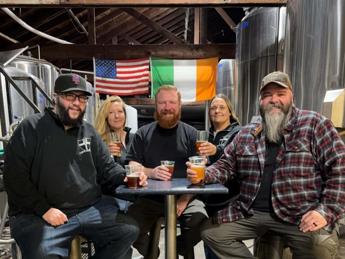 'Our Final Last Call': Long Ireland Beer Company Marks Saddest Last Day ...