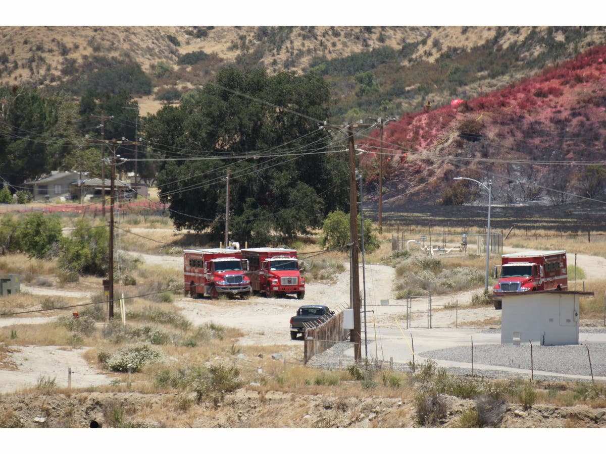 Banning Fire Spreads To 75 Acres: Canyon Incident Video, Photos ...