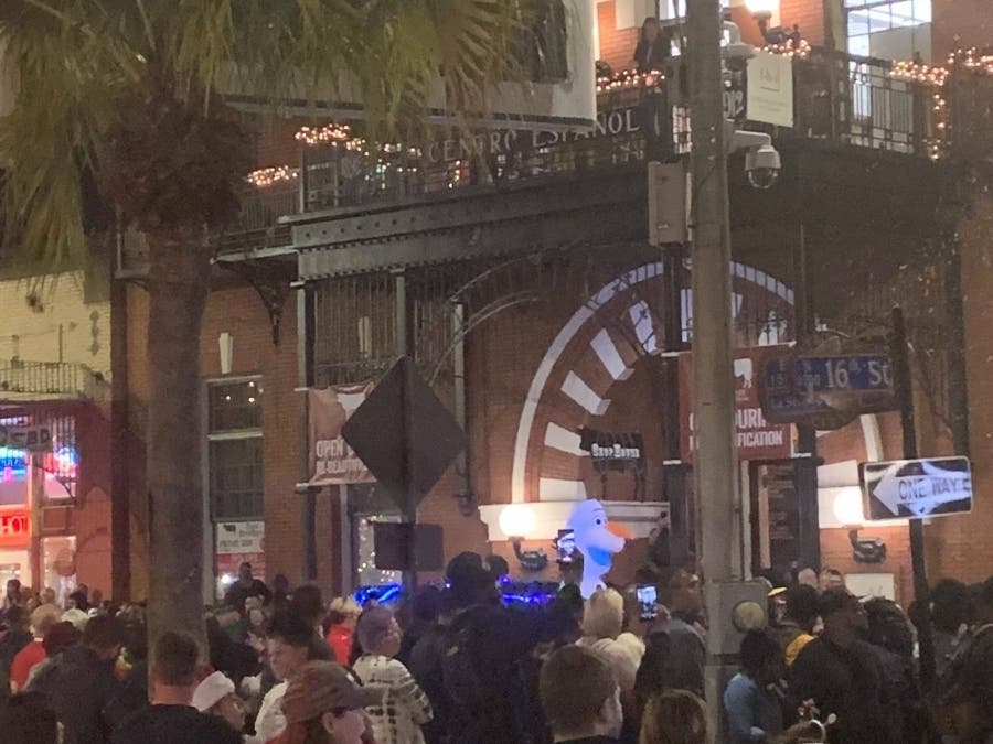 Snow on 7th Parade brings winter cheer to Historic Ybor City | Tampa ...