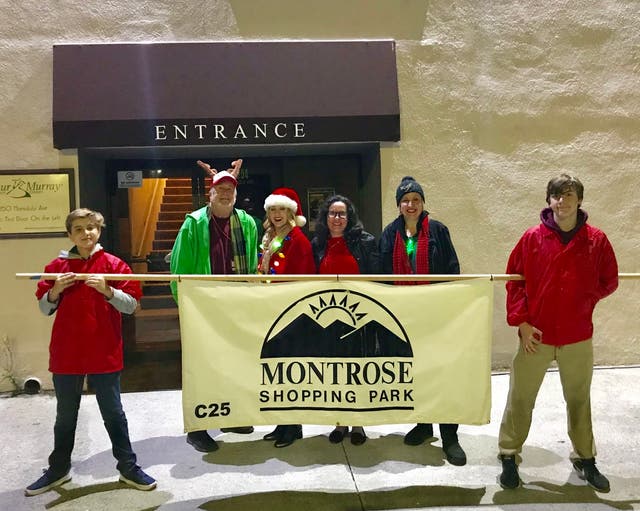 Inside The VIP Area At The Montrose Glendale Christmas Parade ...