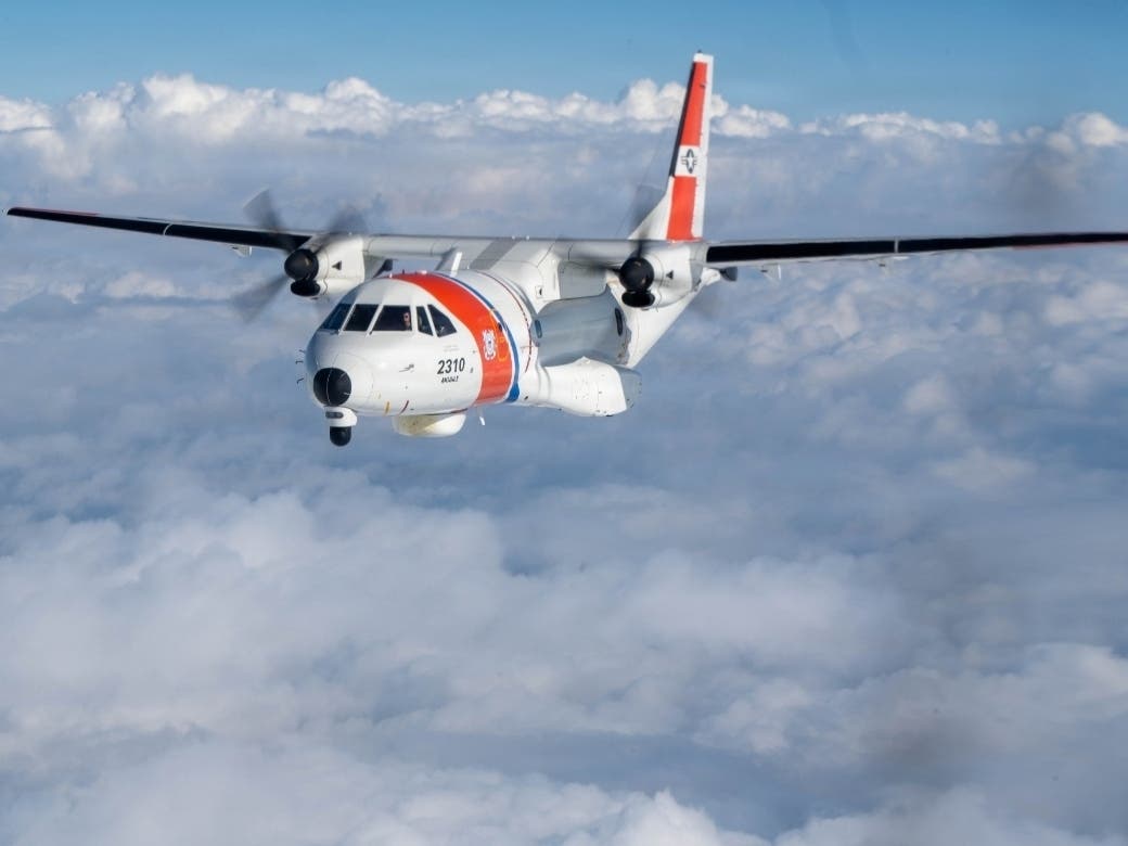 Coast Guard Rescue Plane Makes Emergency Lading At Tweed Monday, Fire ...