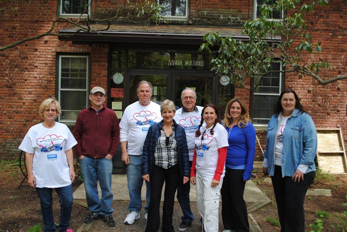 Coldwell Banker In Ringwood Painted Classrooms For Cares Day | Tri-Boro ...