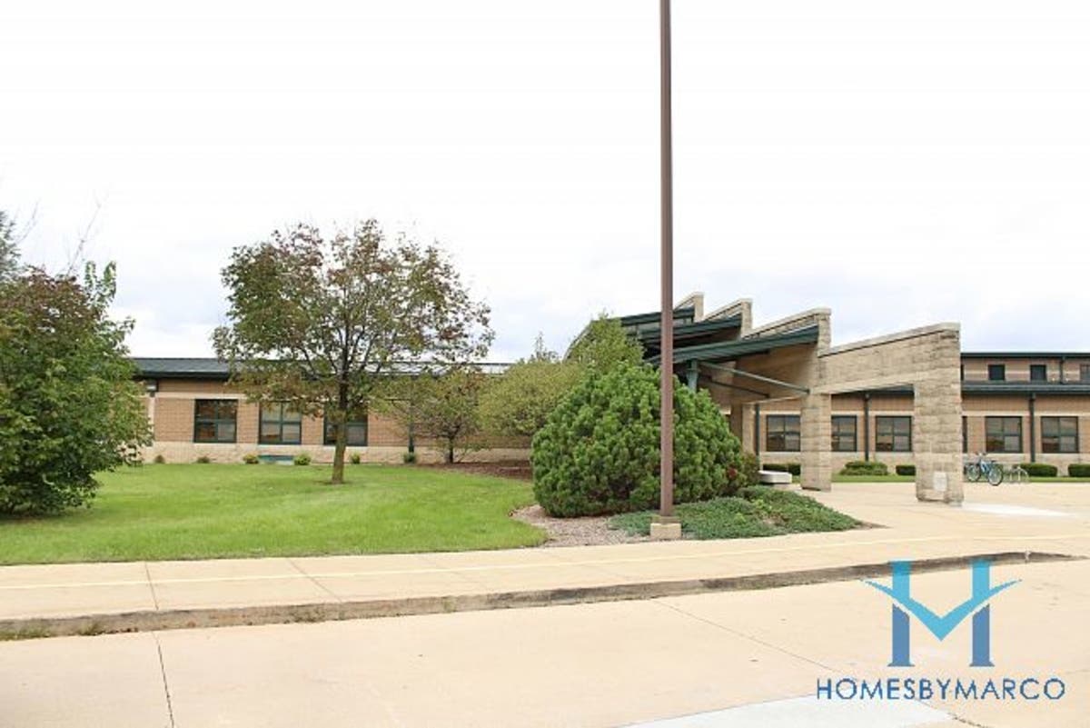 Minooka Intermediate School, Minooka, Illinois - June 2017 | Channahon ...