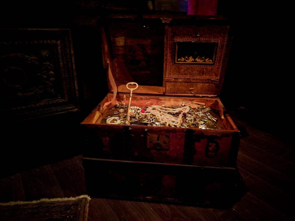 Escape Room Clearwater Beach recreates history aboard a "NEW" Pirate ...